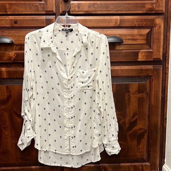 Velvet Heart | Tops | Velvet Heart Button Down Blouse Large | Poshmark